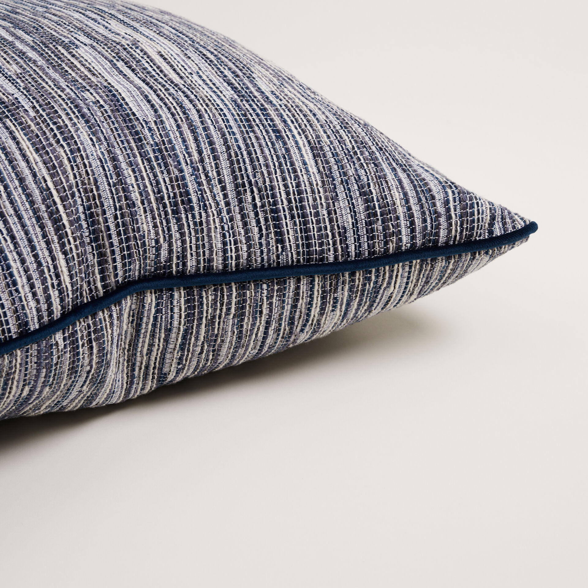 Slub Texture Cushion